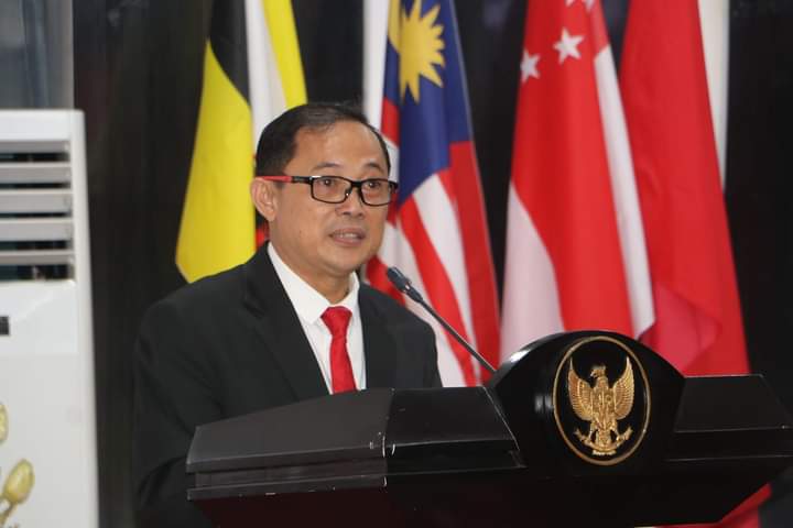 Rektor Sompie Tutup Kegiatan Akreditasi AUN-QA 4 Program Studi Unsrat ...